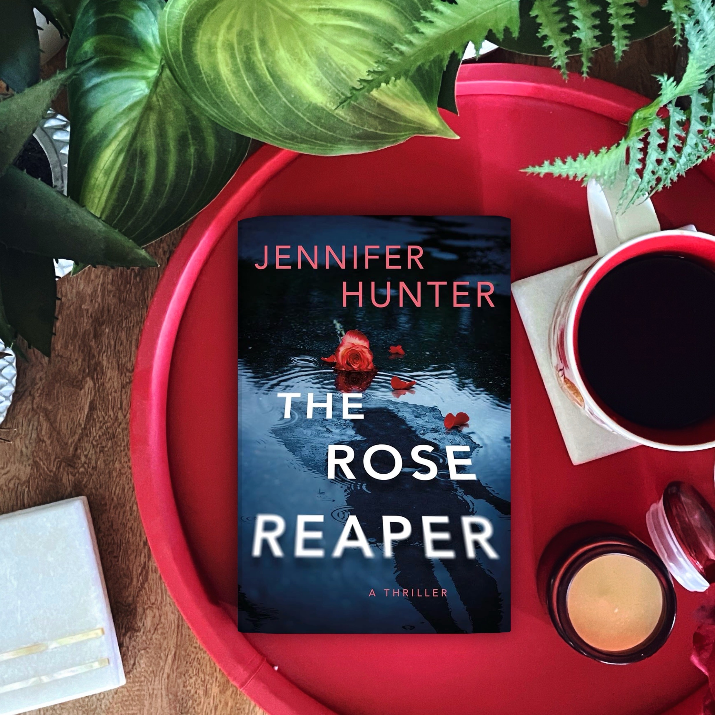 Book Review: The Rose Reaper | Jennifer Hunter - The PhDiva reads books